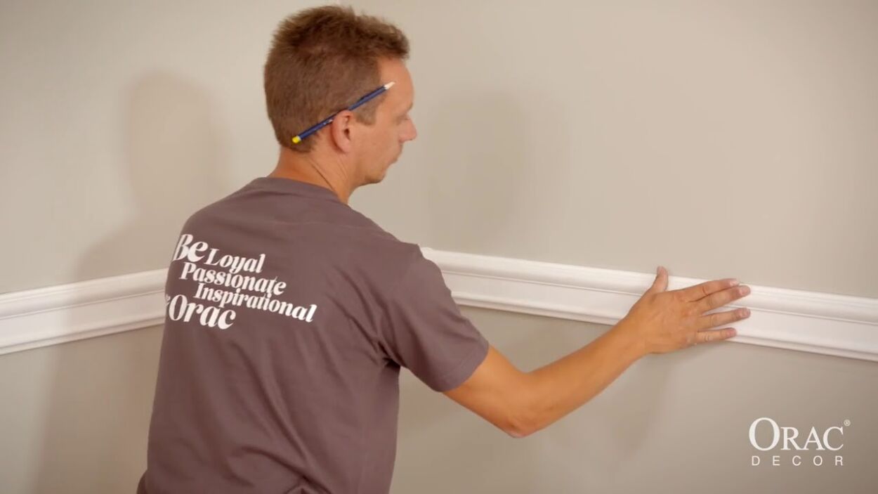 Comment poser des cimaises ? | Conseil Déco